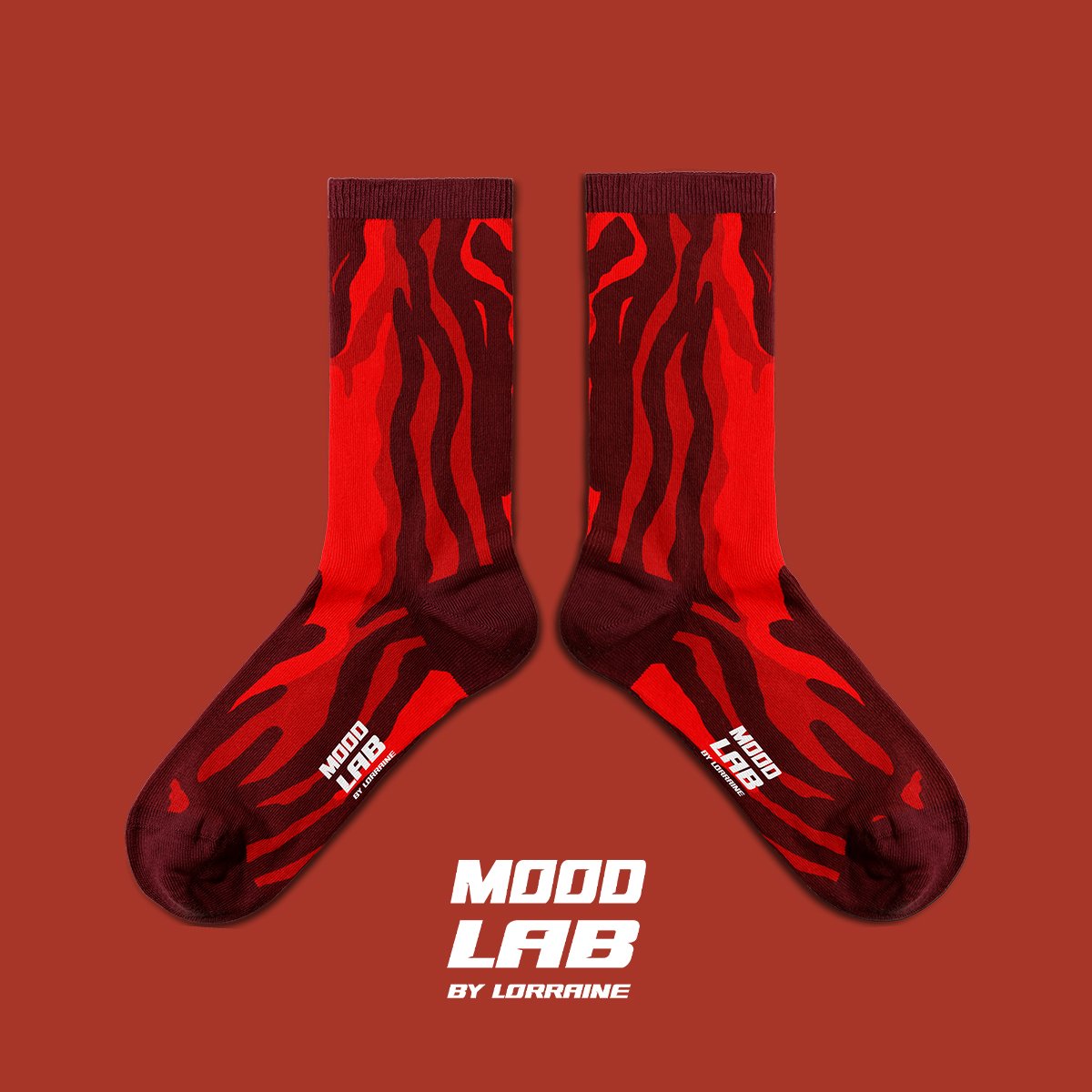 RED FANTASY SOCKS | MOODLABBYLORRAINE